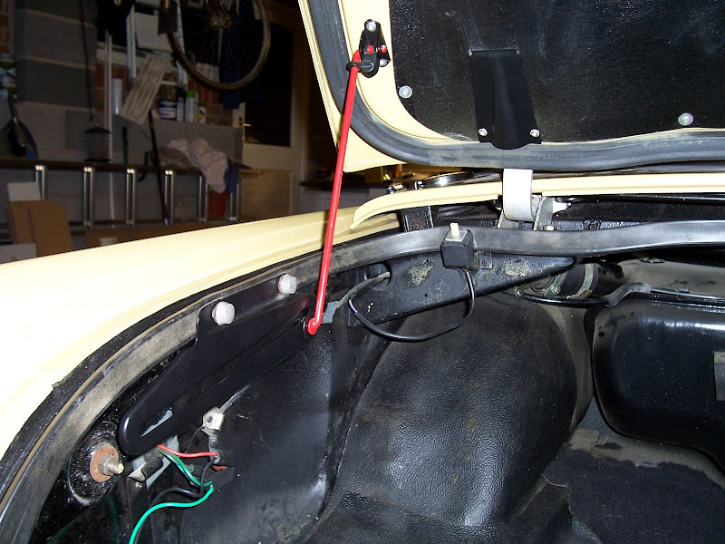 Brian Humphreys - Rover P6 Classic Cars: Fitting the Boot Mount Kit